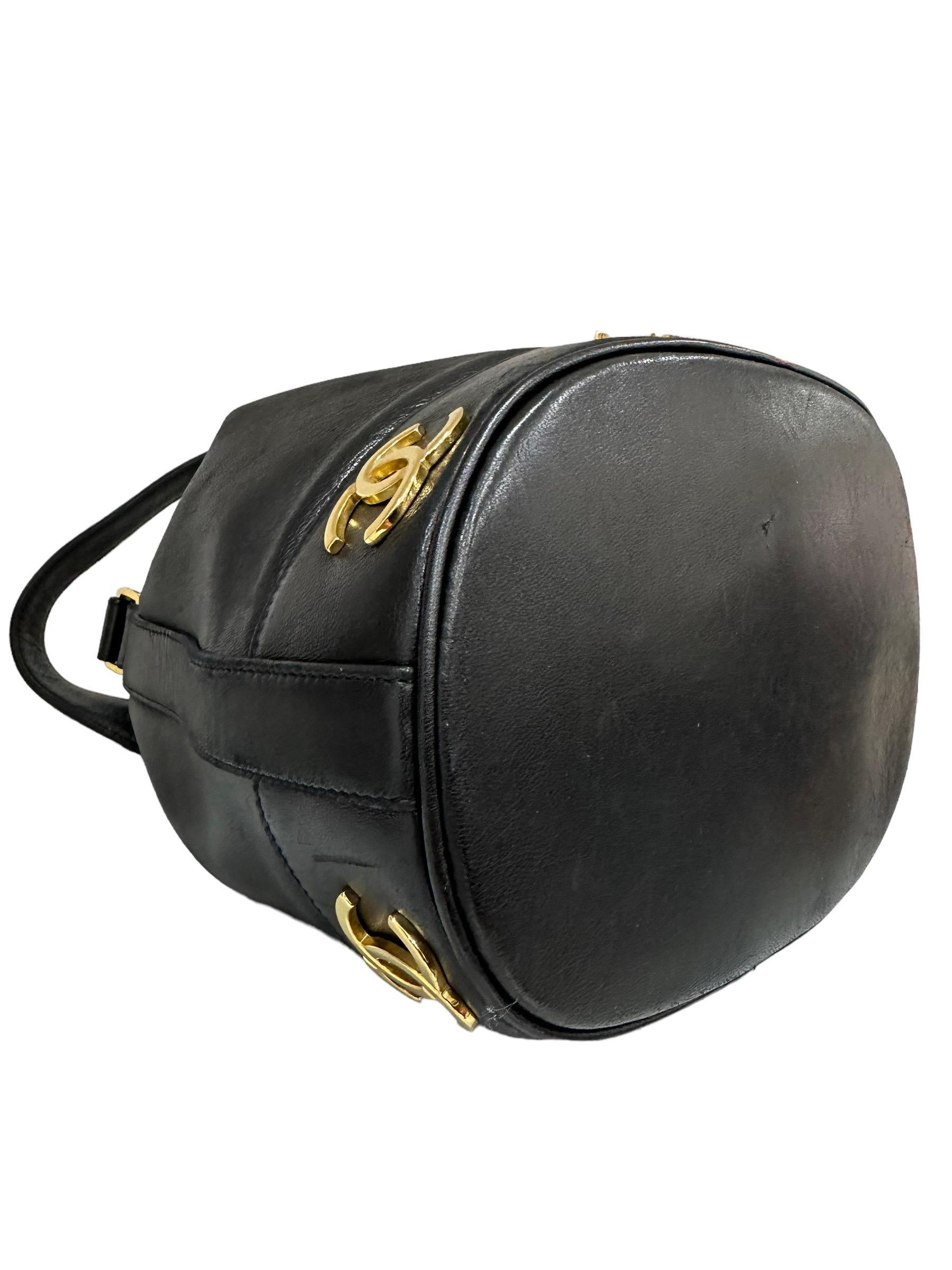 1990 Chanel Bucket Vintage Shoulder Bag For Sale at 1stDibs