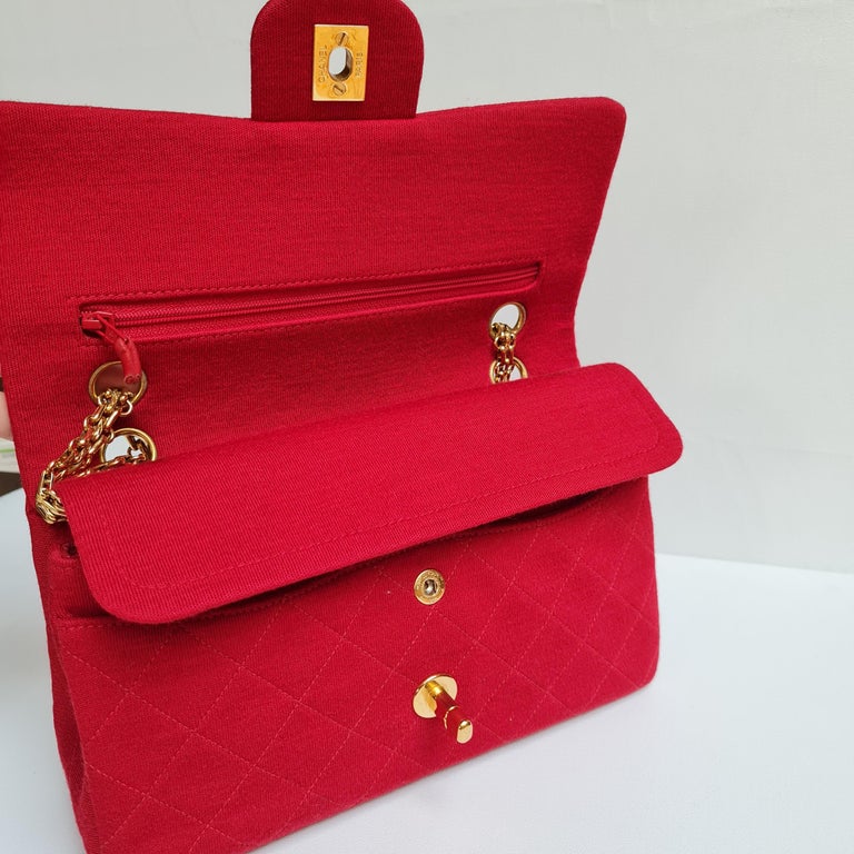 1990s Chanel Red Jersey Quilted Medium Flap Bag For Sale at 1stDibs