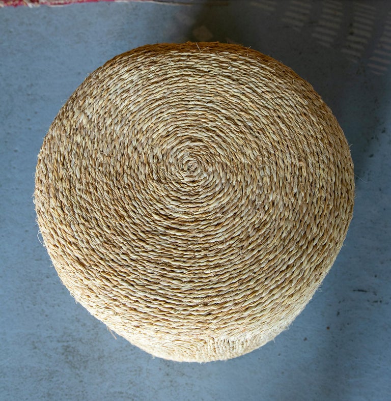 1990s Spanish Hand Woven Wicker Round Shaped Puff Seat For Sale at 1stDibs