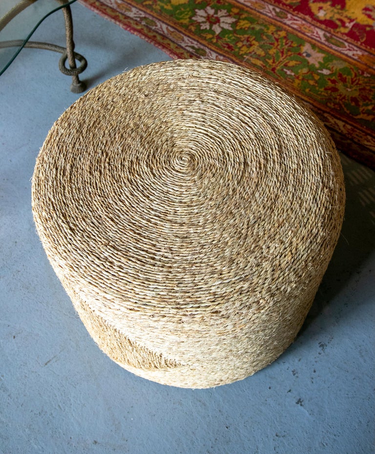 1990s Spanish Hand Woven Wicker Round Shaped Puff Seat For Sale at 1stDibs