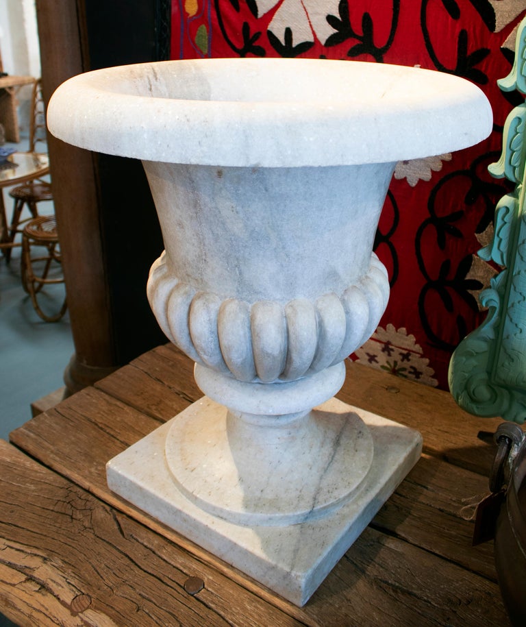 1990s Spanish Pair of Classical Marble Planters with Elegant Fluted ...