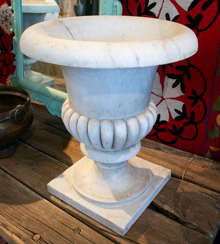 1990s Spanish Pair of Classical Marble Planters with Elegant Fluted ...
