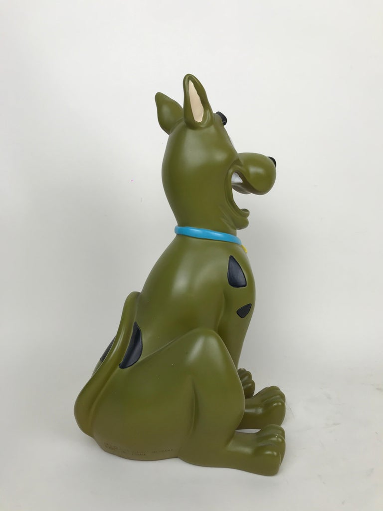 1990s Vintage Resin Hanna-Barbera Scooby-Doo Statue by Warner Bros ...