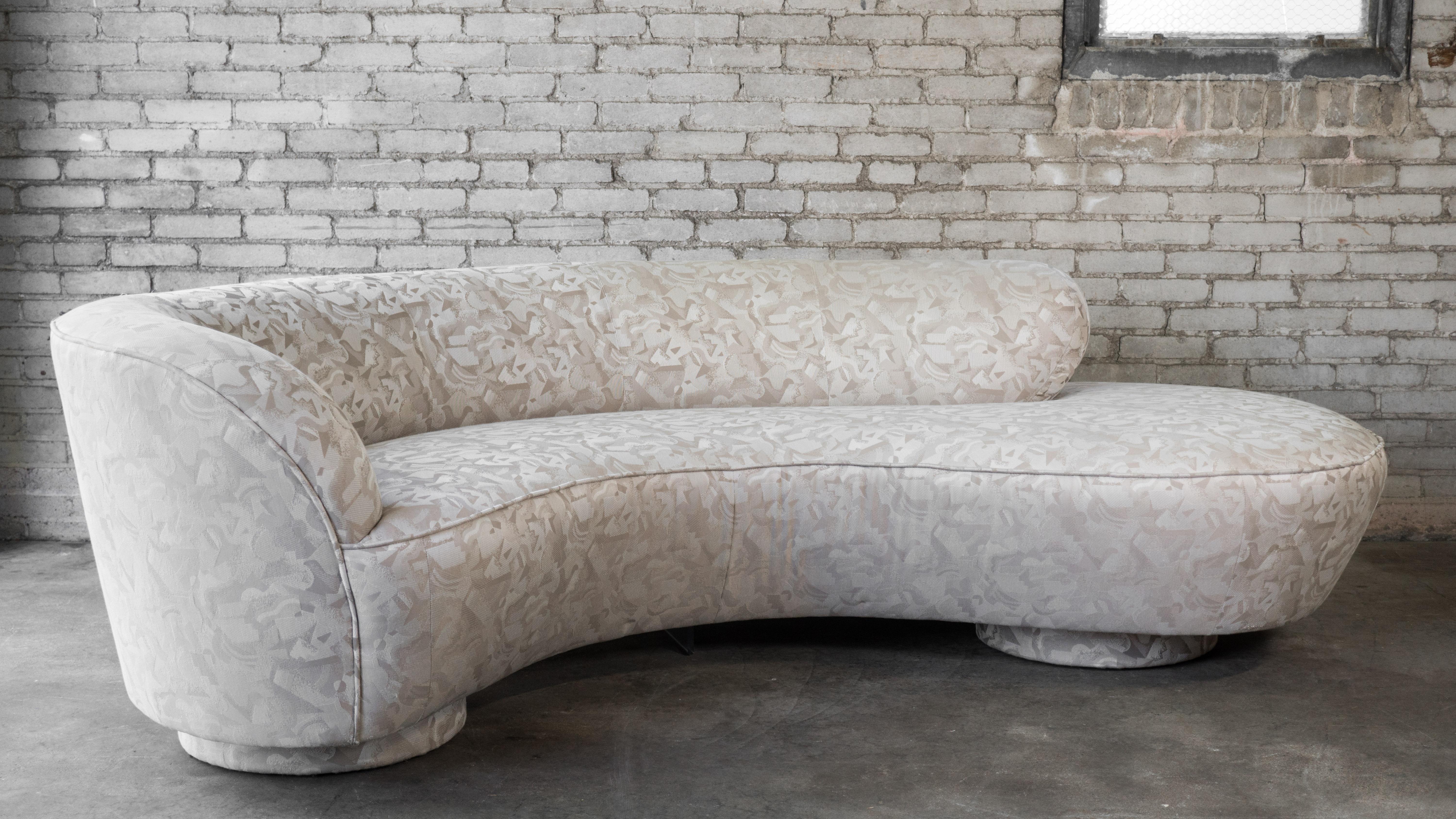 1990s Vladimir Kagan Serpentine Cloud Sofa for Directional For Sale at ...