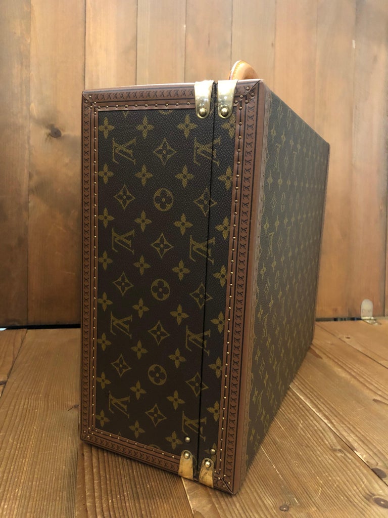 1999 LOUIS VUITTON Monogram Canvas Super President Trunk Case at 1stDibs
