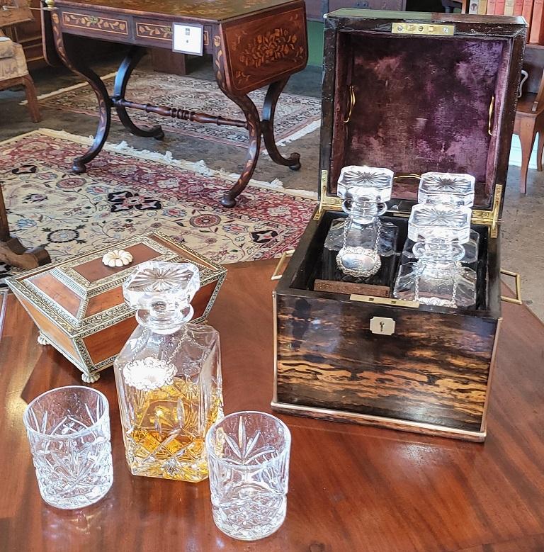 19C Irish Coromandel Wood Campaign Decanter Box For Sale at 1stDibs
