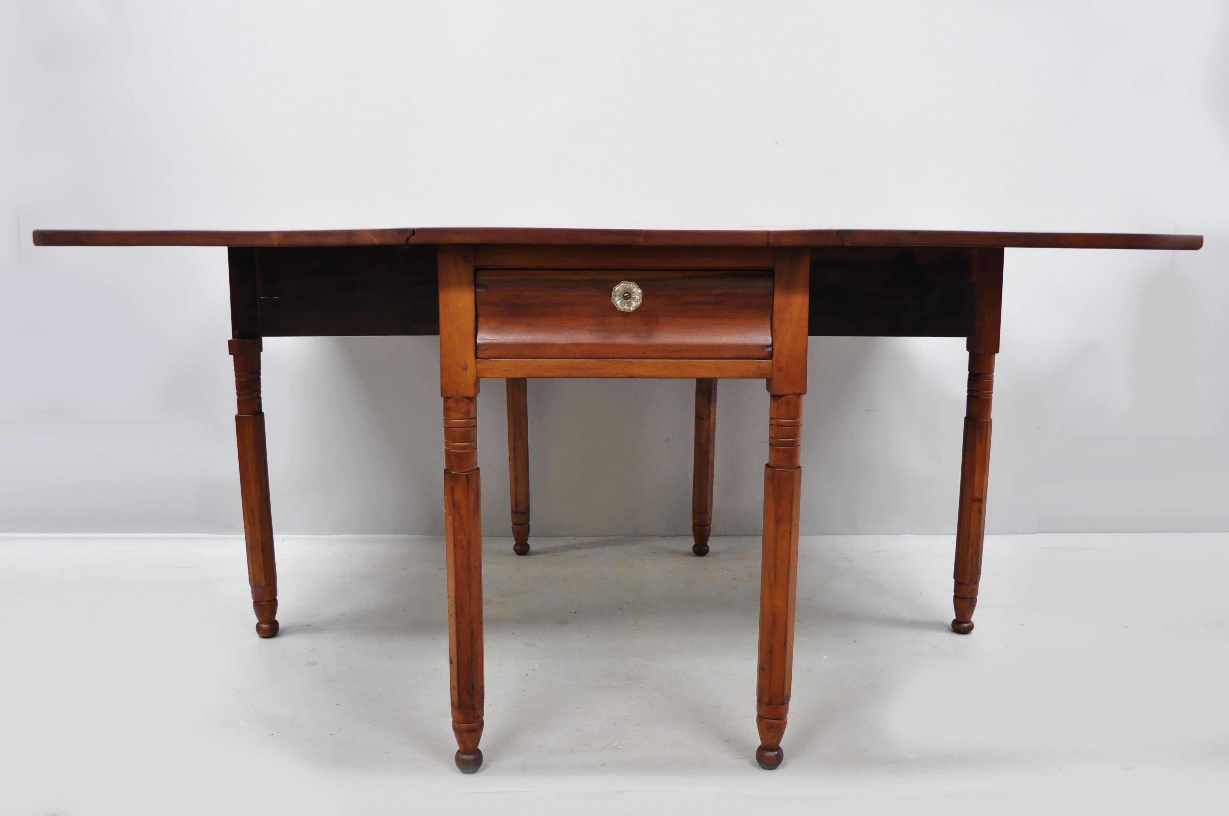 19th Century American Federal Walnut Drop-Leaf Dining Breakfast Table ...