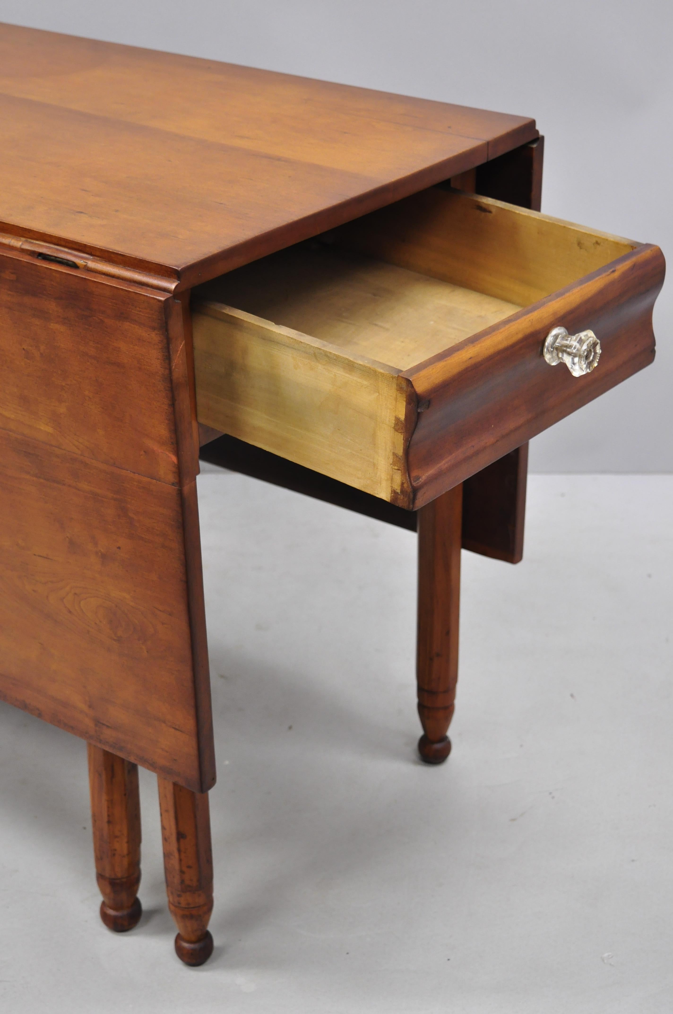 19th Century American Federal Walnut Drop-Leaf Dining Breakfast Table ...