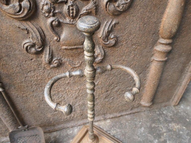 19th C. English Victorian Fireplace Tool Set For Sale at 1stDibs