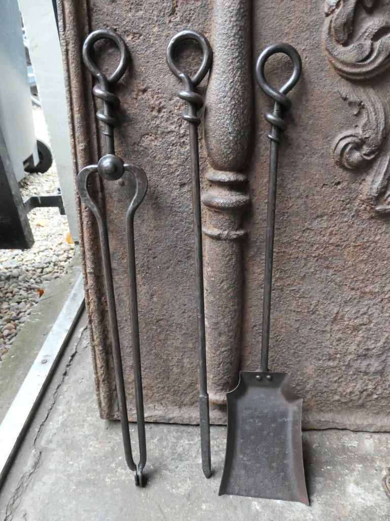 19th C. English Victorian Fireplace Tools For Sale at 1stDibs