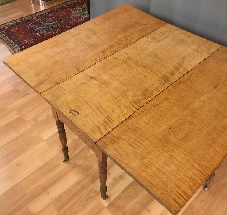 19th Century American Federal Curly Maple Table at 1stDibs