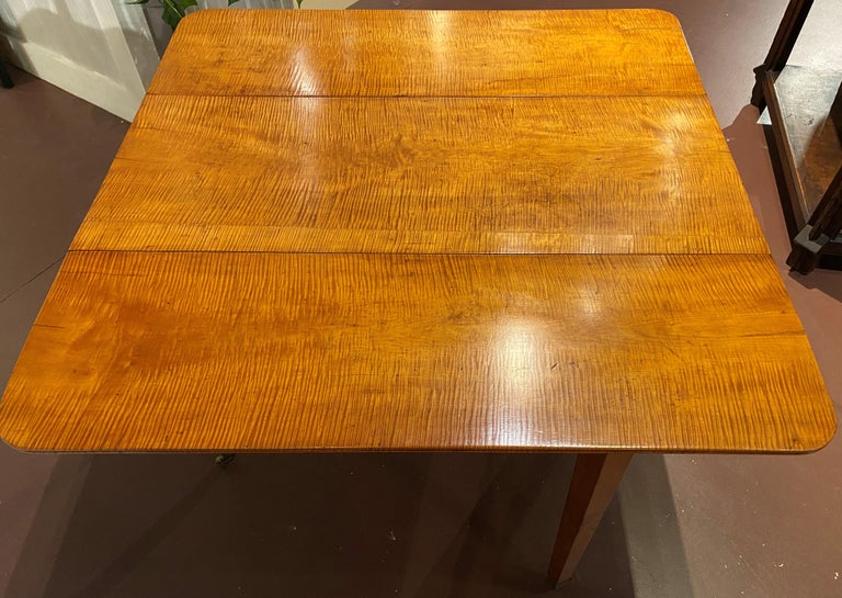 19th Century American Hepplewhite Tiger Maple Drop Leaf Table For Sale ...