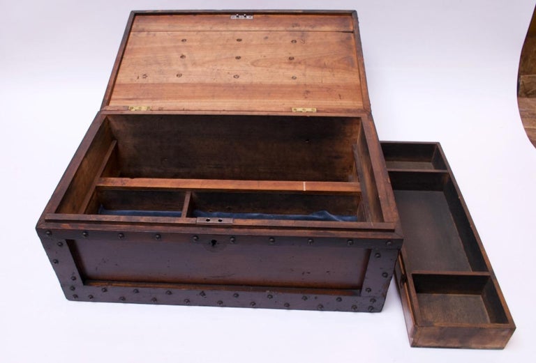 19th Century American Keepsake Chest For Sale at 1stDibs