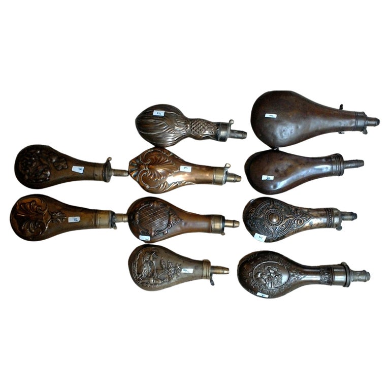 19th century Antiques powder and shot flasks For Sale at 1stDibs