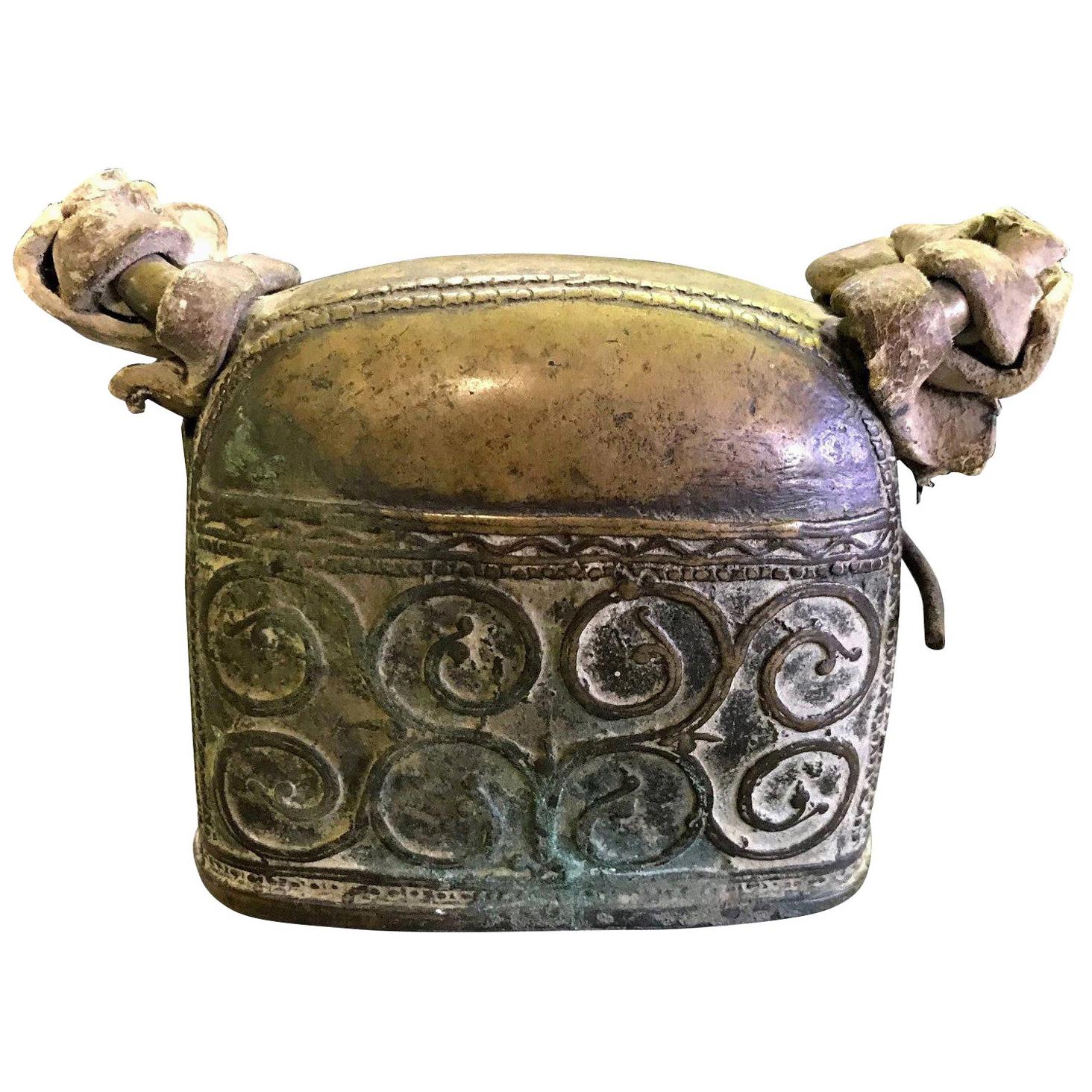 Bronze Japanese Koi Fish Bell, Gong Chime Sculpture, Late Edo Period at ...