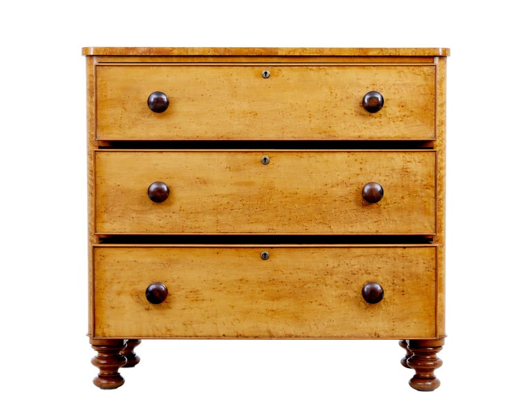 19th Century Bird’S-Eye Maple Chest of Drawers For Sale at 1stDibs