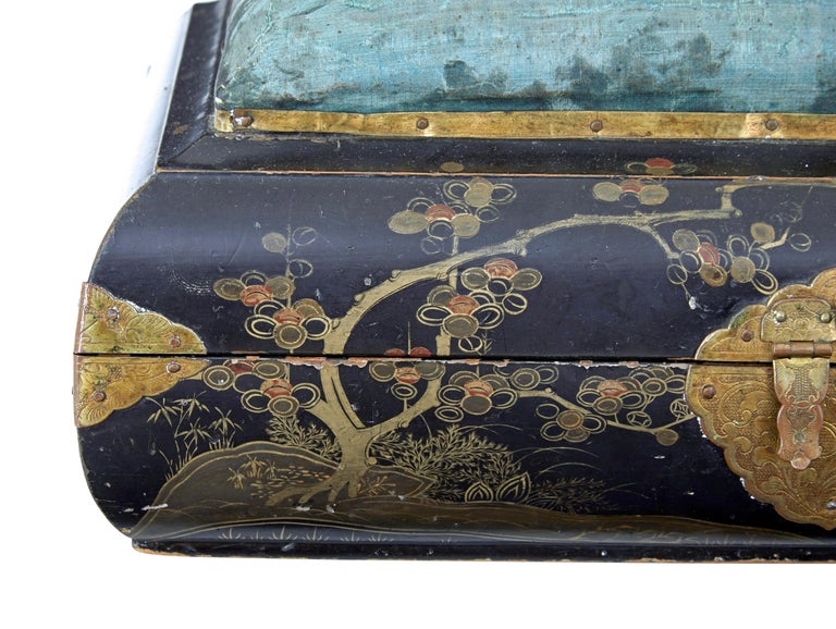 19th Century Black Lacquered Jewellery Box For Sale at 1stDibs