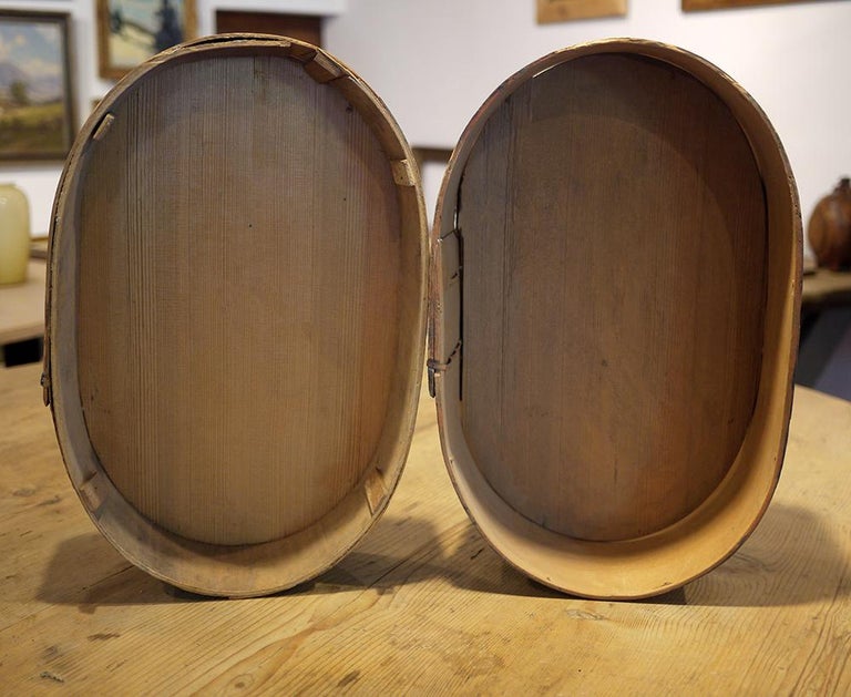 19th Century Blu Animal Painted Italian Box at 1stDibs