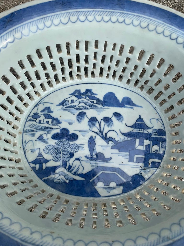 19th Century Blue and White Canton Ware Chestnut Bowl For Sale at 1stDibs
