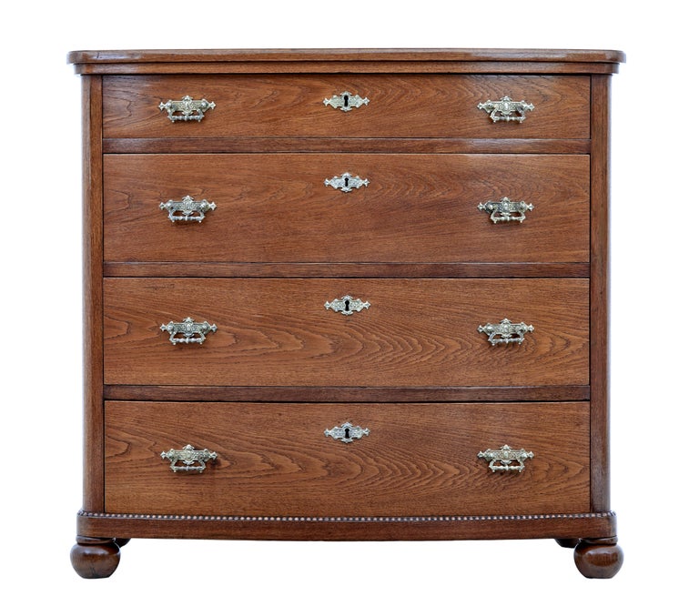 19th Century Bowfront Oak Chest of Drawers For Sale at 1stDibs