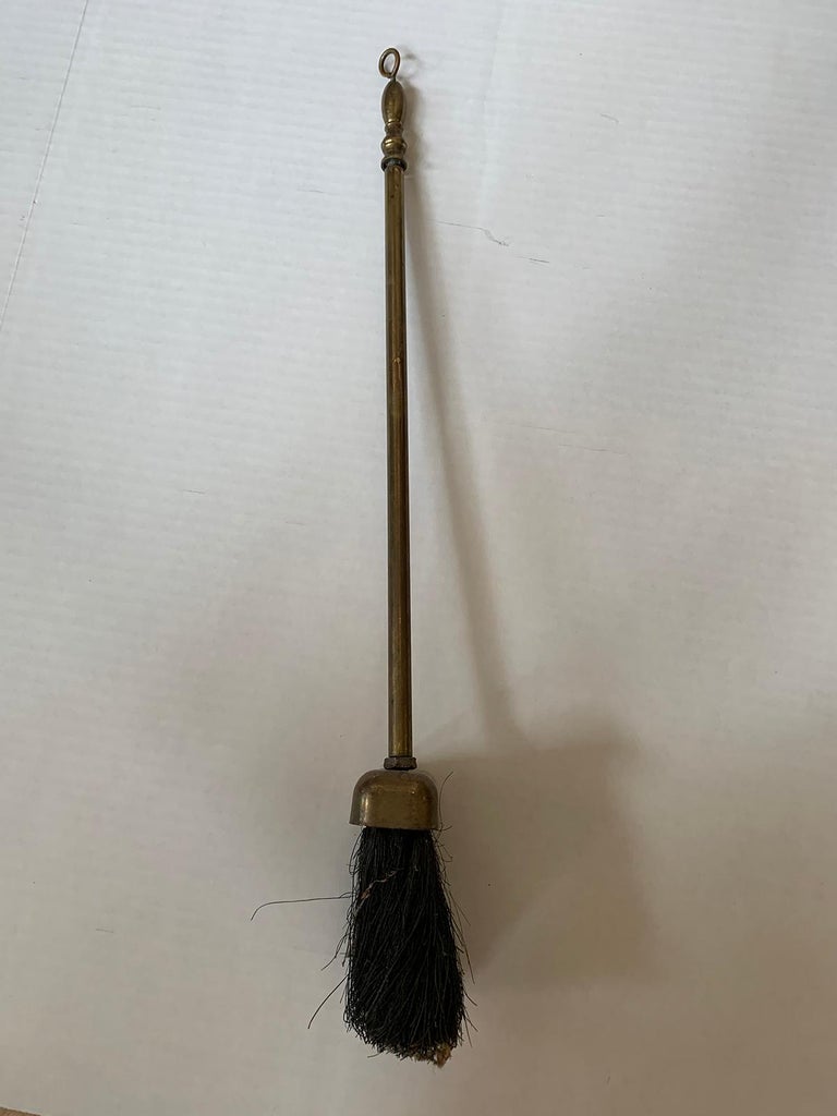 19th Century Brass and Horse Hair Fireplace Broom For Sale at 1stDibs
