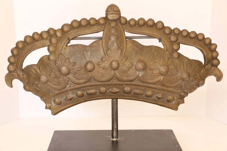 19th Century Bronze Crown Mold For Sale at 1stDibs