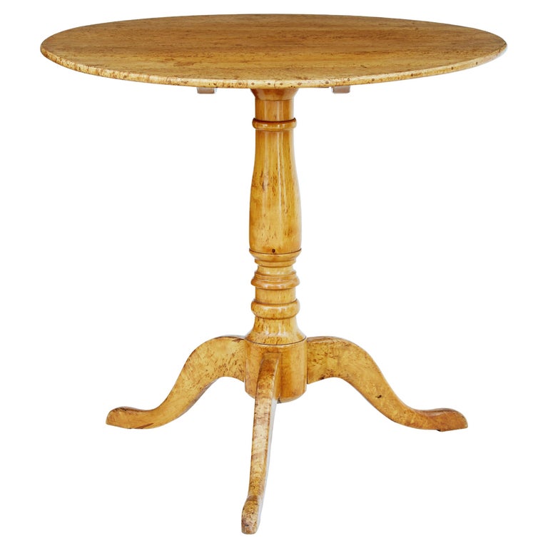 19th Century Burr Birch Round Tilt Top Occasional Table at 1stDibs