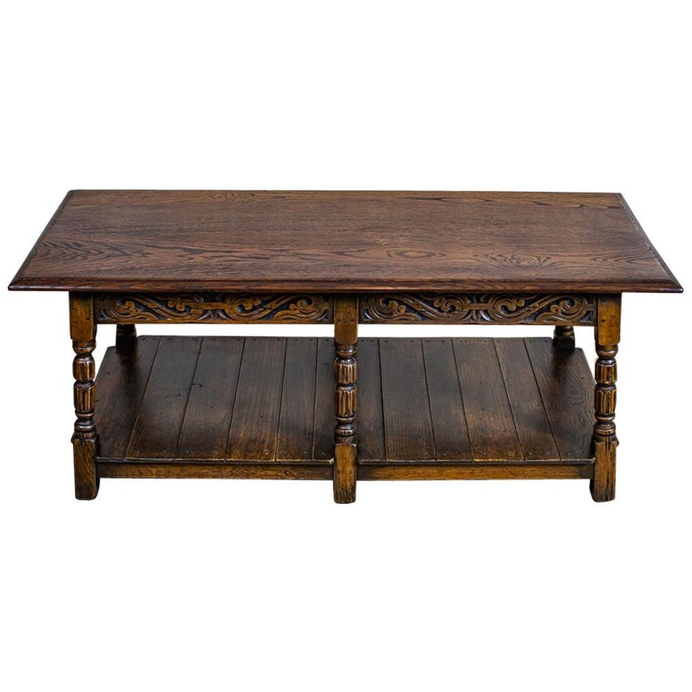 19th-Century Carved Oak Center Table in Dark Brown For Sale at 1stDibs