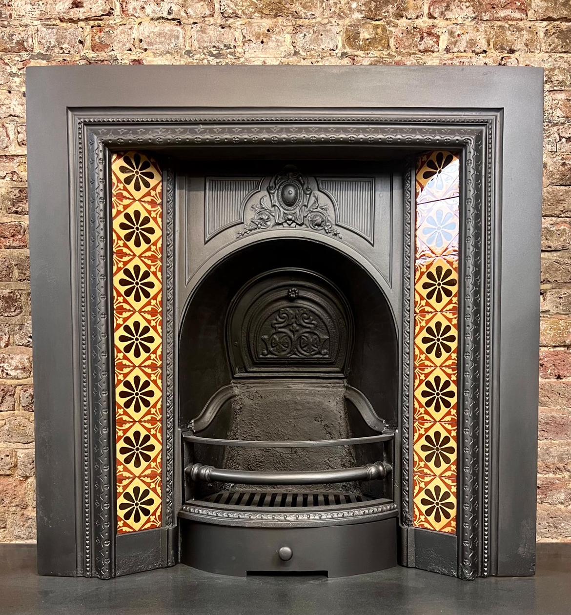 19th Century Cast Iron Tiled Fireplace Insert For Sale at 1stDibs