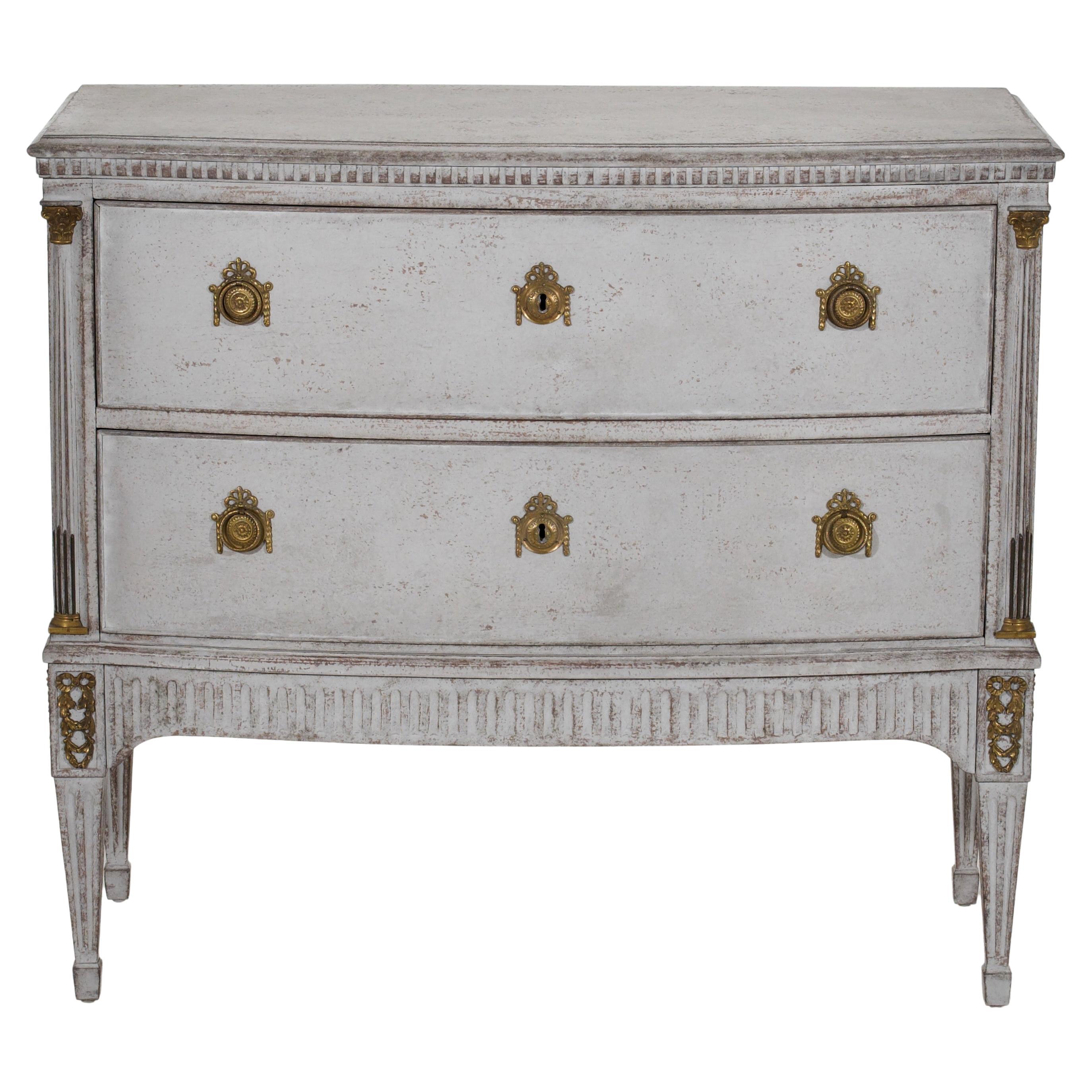 19th Century Venetian Bombe Chest at 1stDibs | antique bombe chest