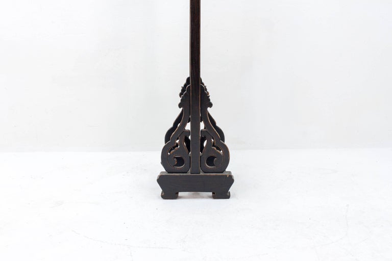 19th Century Chinese Adjustable Lantern Stand For Sale at 1stDibs