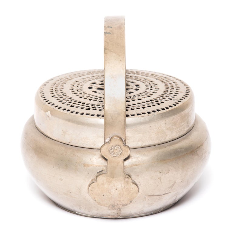 19th Century Chinese Brass Brazier with Floral Top For Sale at 1stDibs