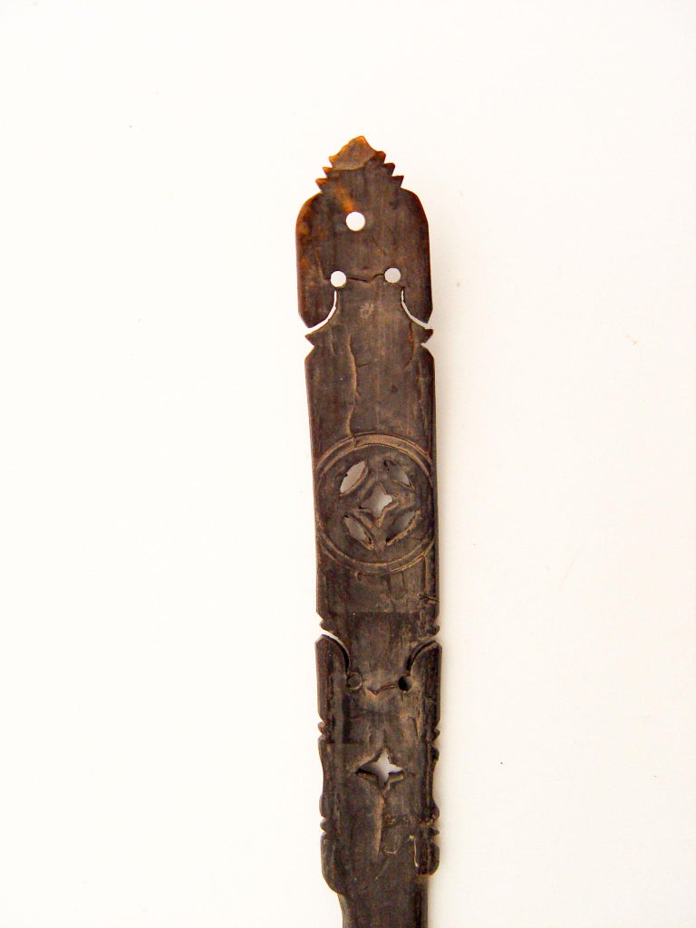 19th Century Chinese Carved Horn Hook For Sale at 1stDibs