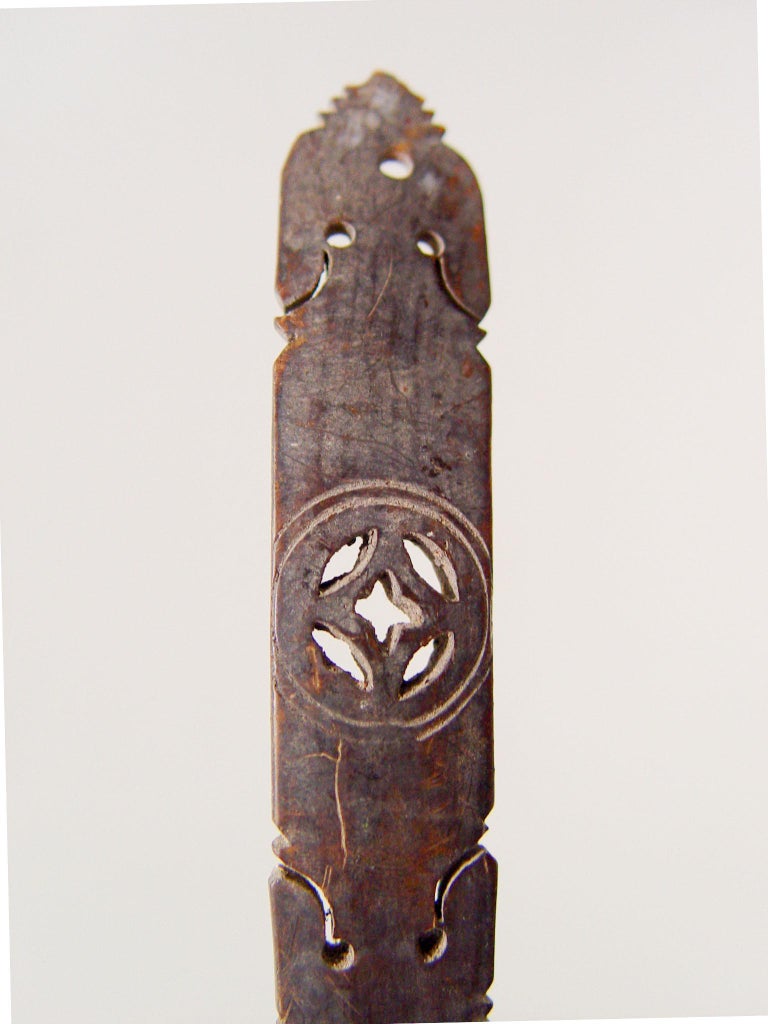 19th Century Chinese Carved Horn Hook For Sale at 1stDibs