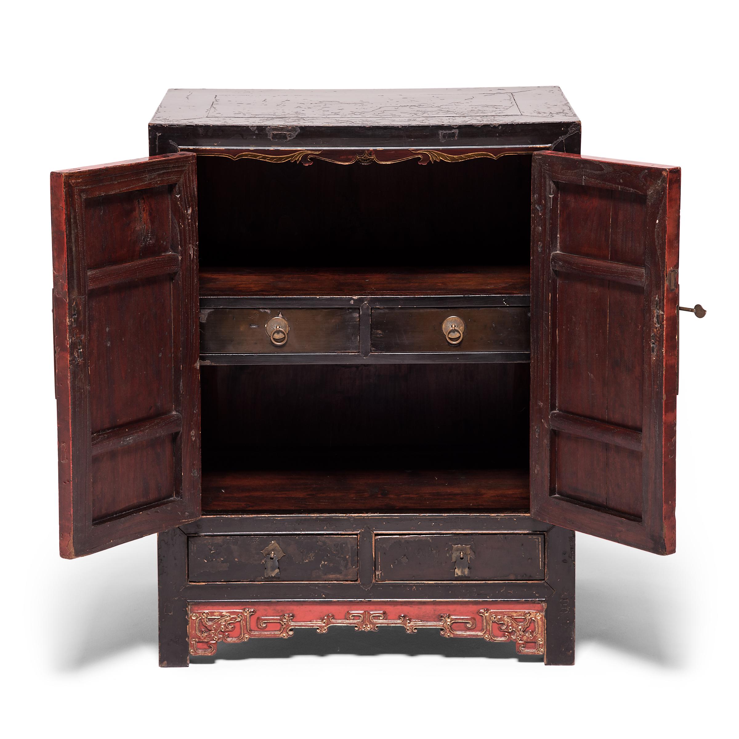 Finely Lacquered Chinese Chest, c. 1850 For Sale at 1stDibs