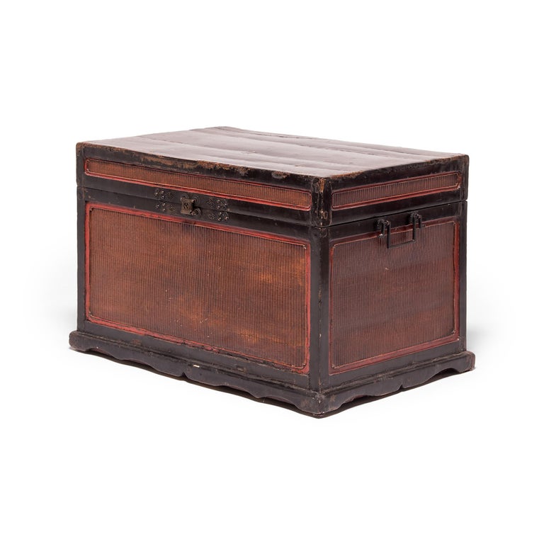 Finely Woven Chinese Trunk, c. 1800 For Sale at 1stDibs