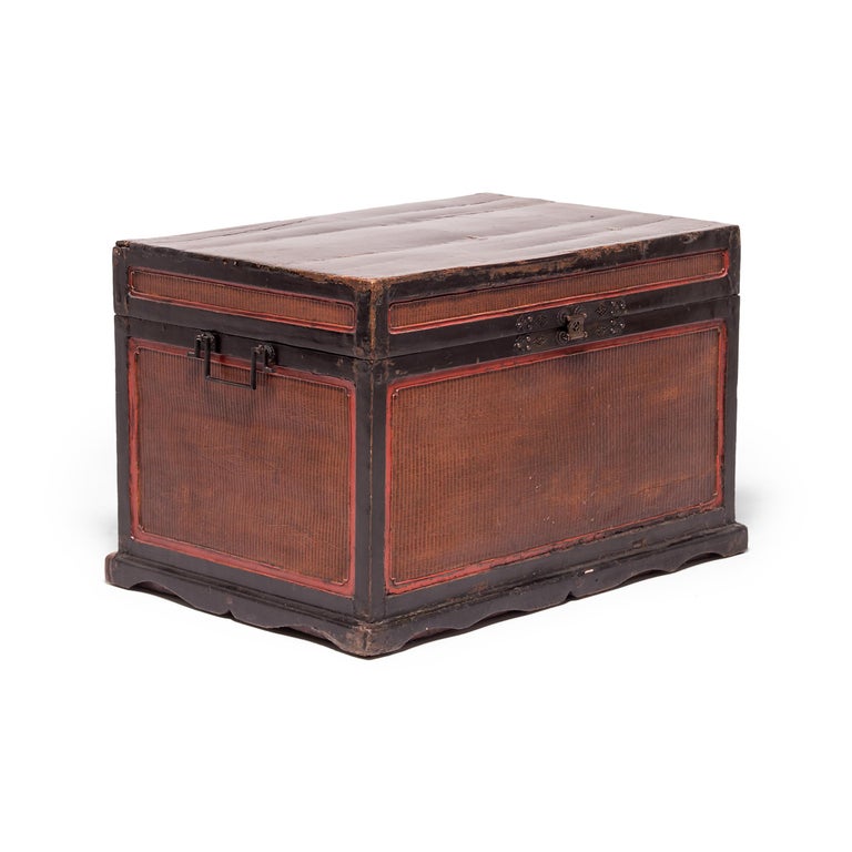Finely Woven Chinese Trunk, c. 1800 For Sale at 1stDibs