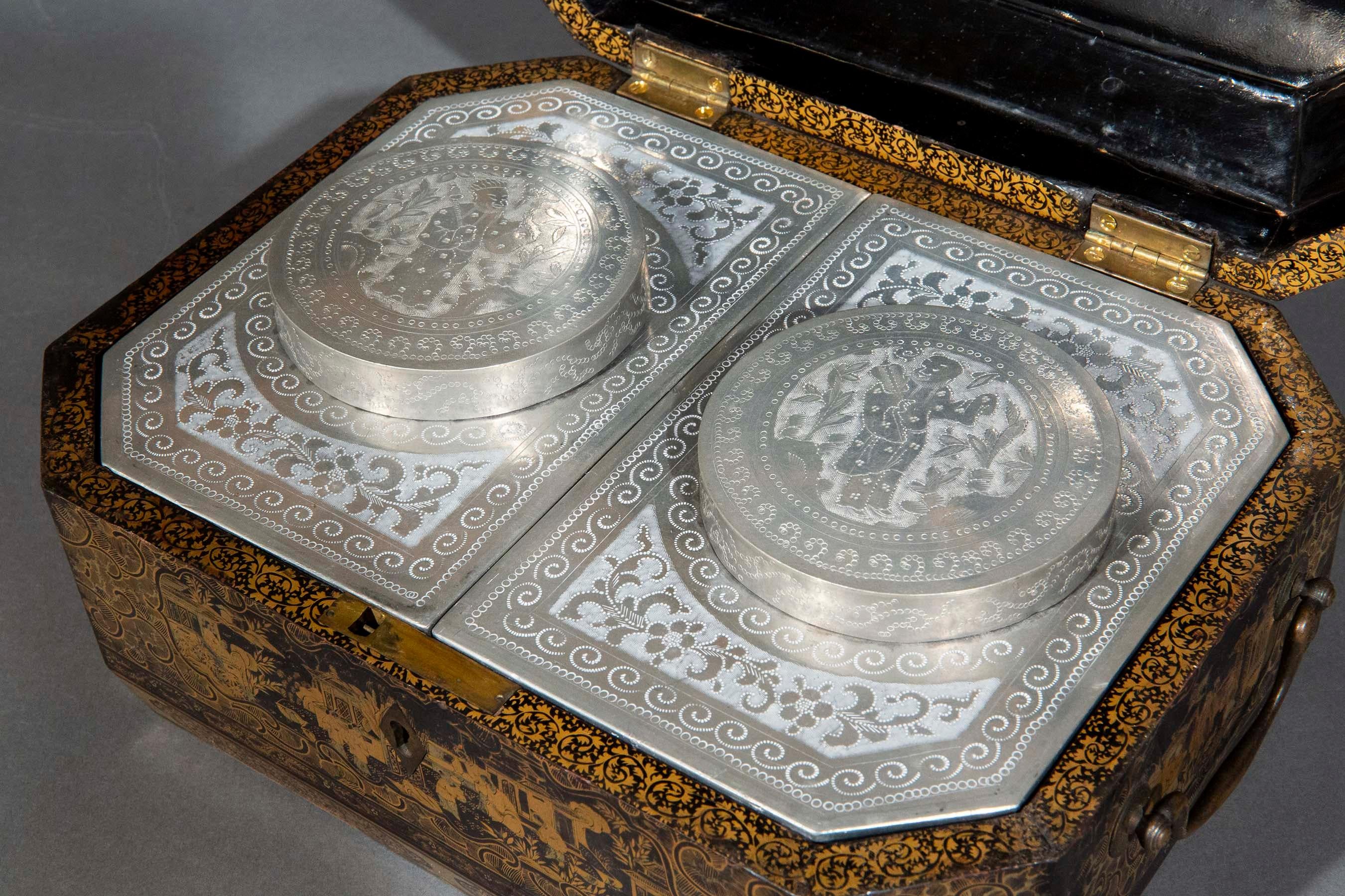 19th Century Chinese Lacquer Box or Tea Caddy For Sale at 1stDibs