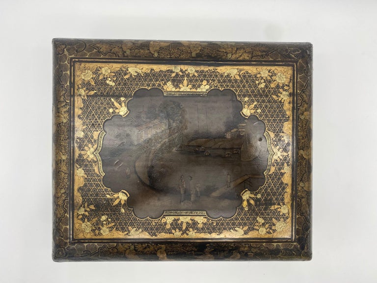 19th Century Chinese Lacquer Game Box For Sale at 1stDibs