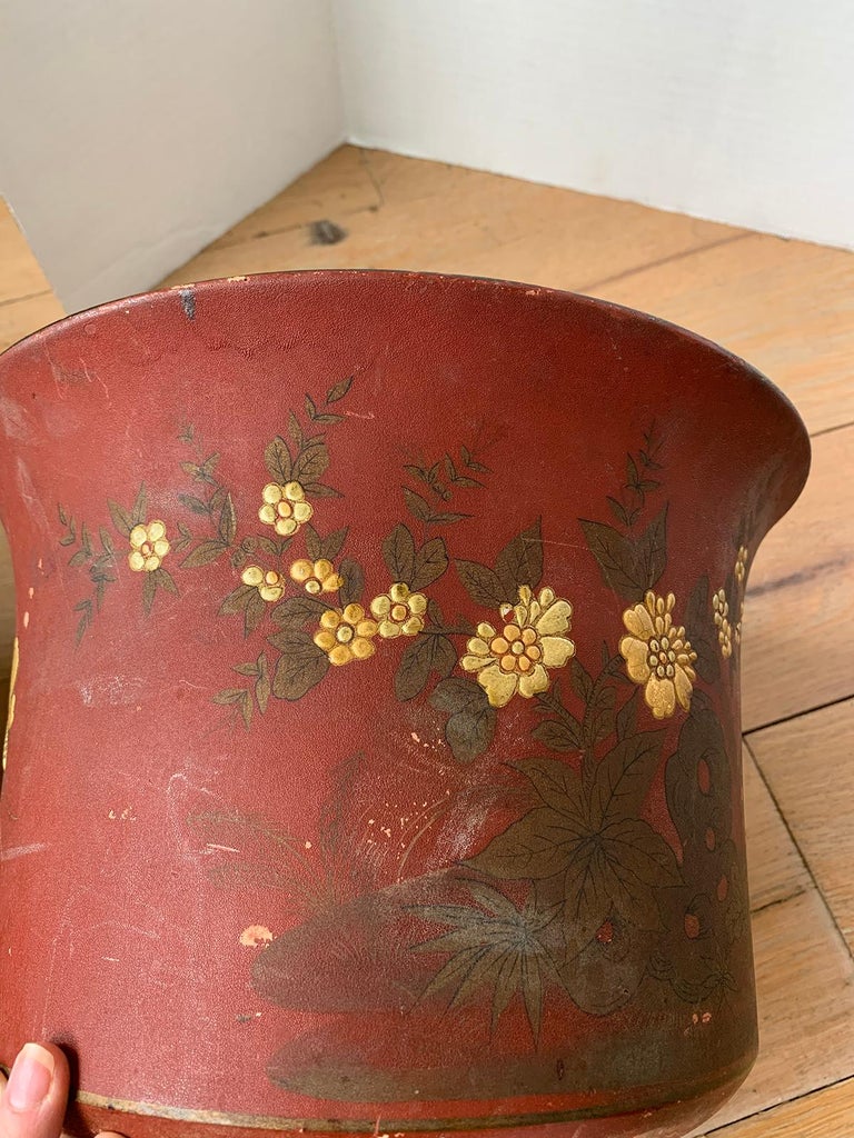 19th Century Chinese Red and Gilt Terracotta Cachepot with Green ...