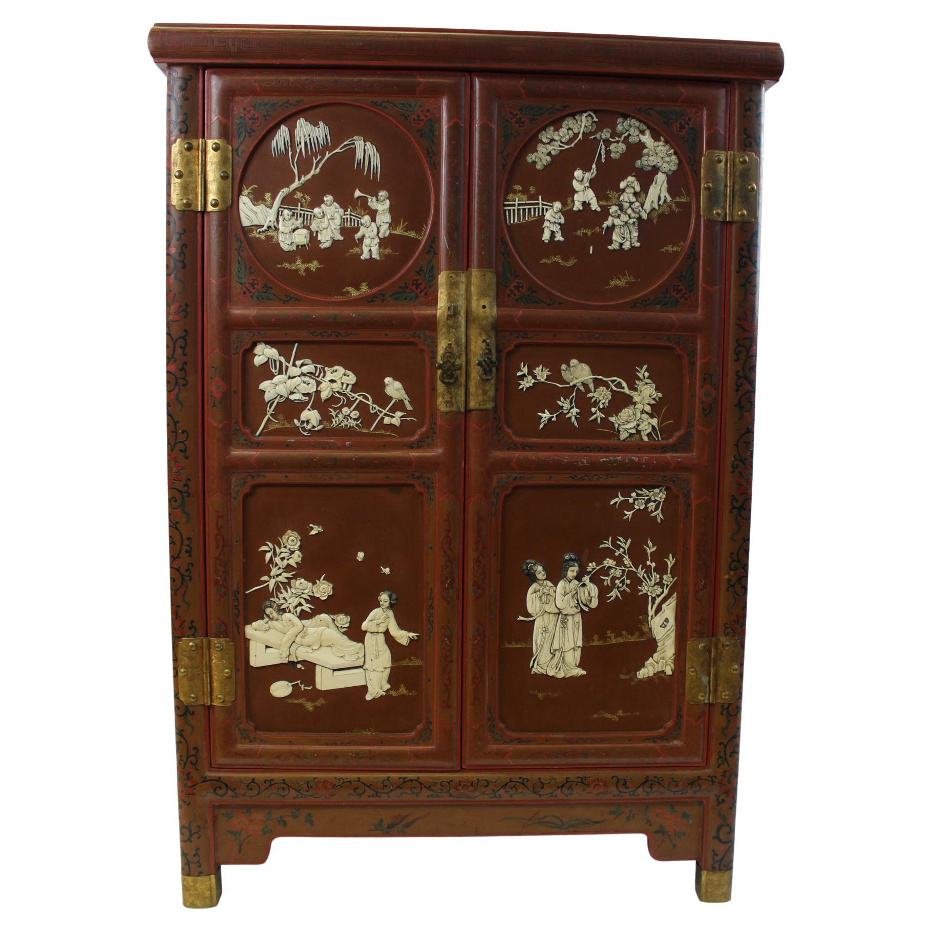 Pair of 19th Century Chinese Red Lacquer Bookshelf at 1stDibs