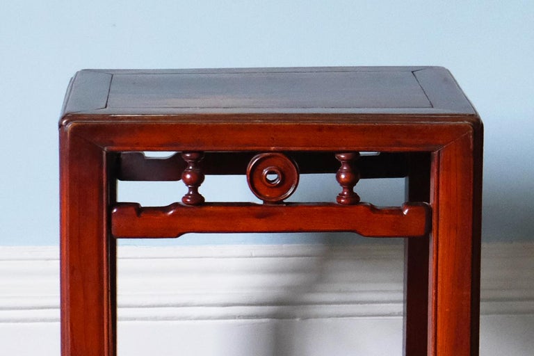 19th Century Chinese Red Lacquered End Table For Sale at 1stDibs