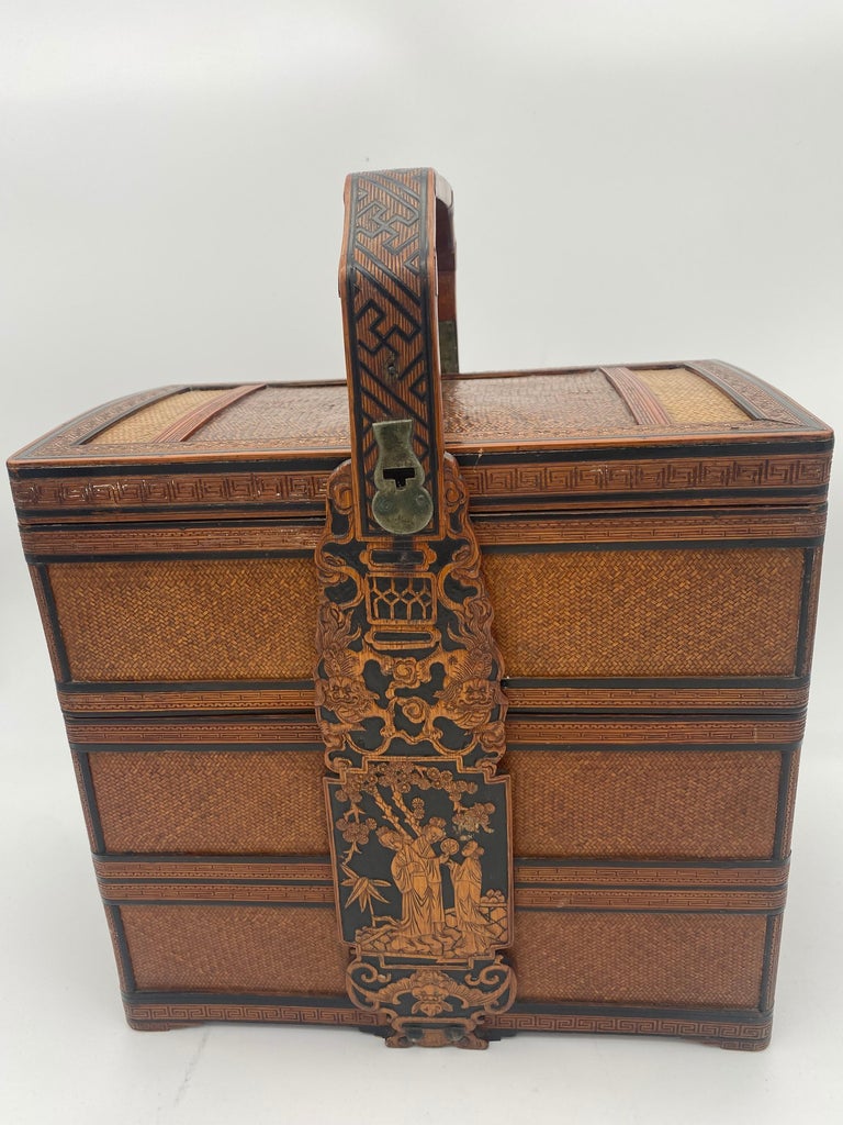 19th Century Chinese Stacked Snack Box For Sale at 1stDibs