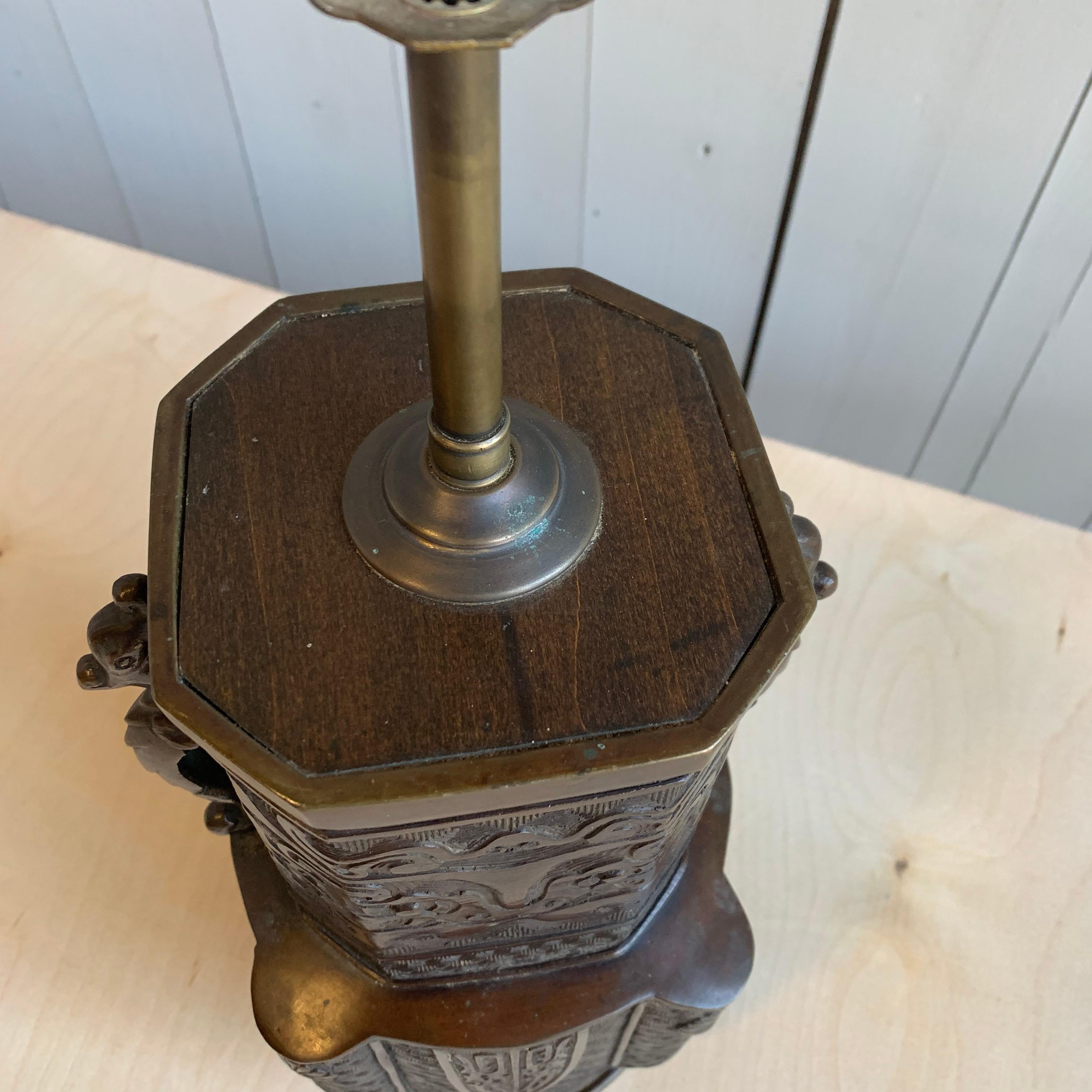 19th Century Chinese Urn In Bronze, Mounted As A Table Lamp For Sale at ...