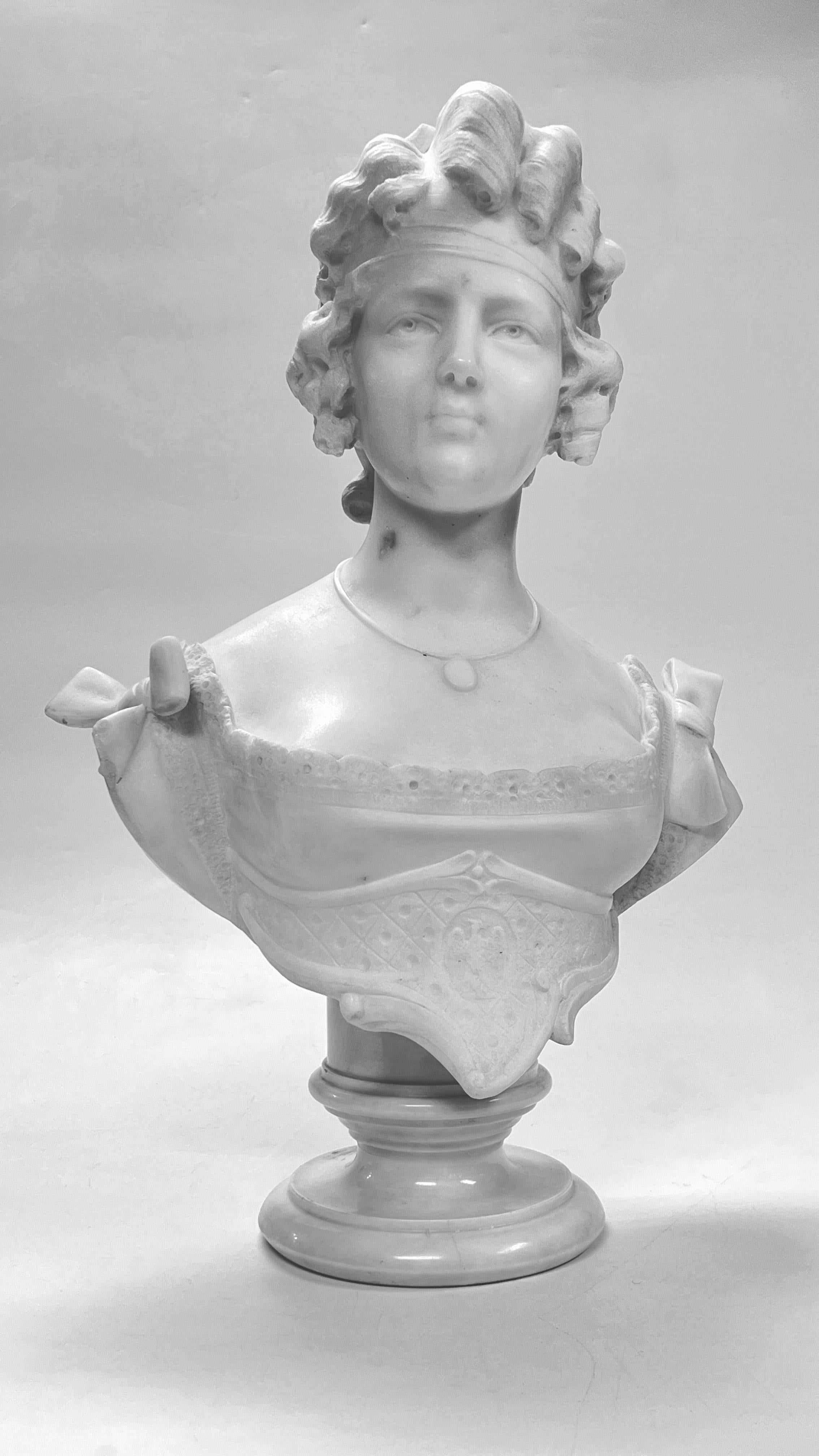19th Century Continental Female Bust Sculpture in White Marble For Sale ...