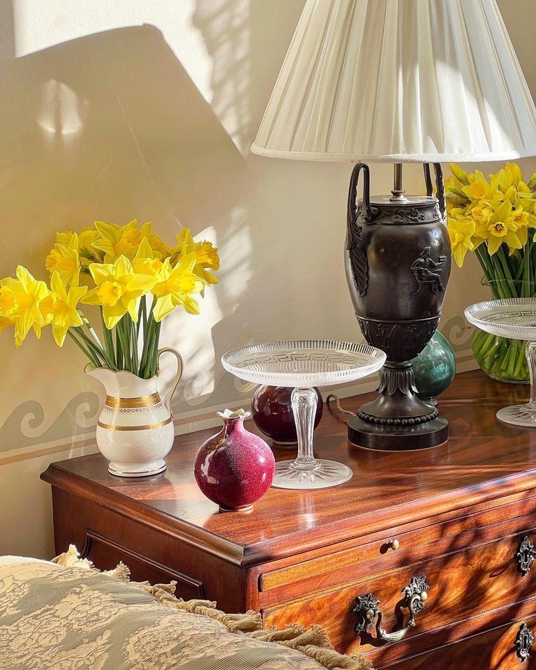 19th Century Cut Glass Tazza with Greek Key Decoration For Sale at 1stDibs