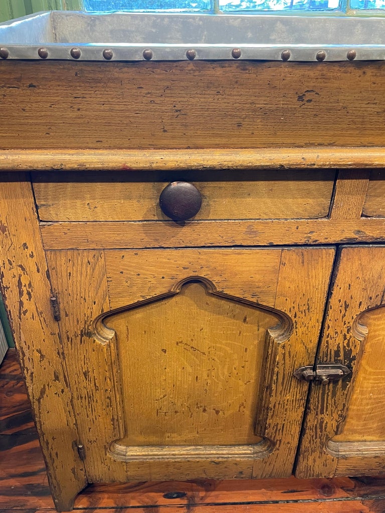 19th Century Dry Sink with Zinc Top and Mustard Paint For Sale at 1stDibs