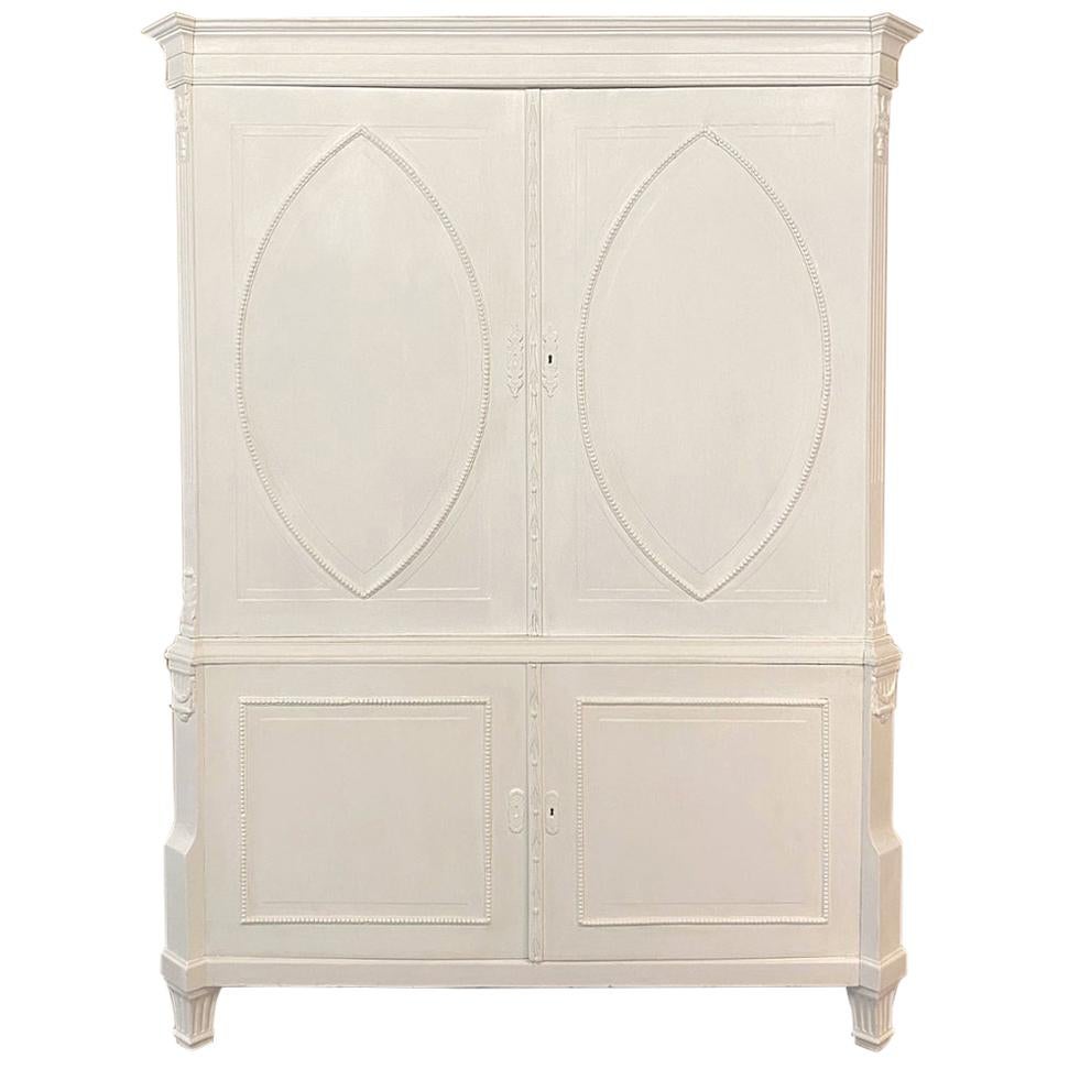 19th Century Dutch Painted Linen Cabinet For Sale at 1stDibs
