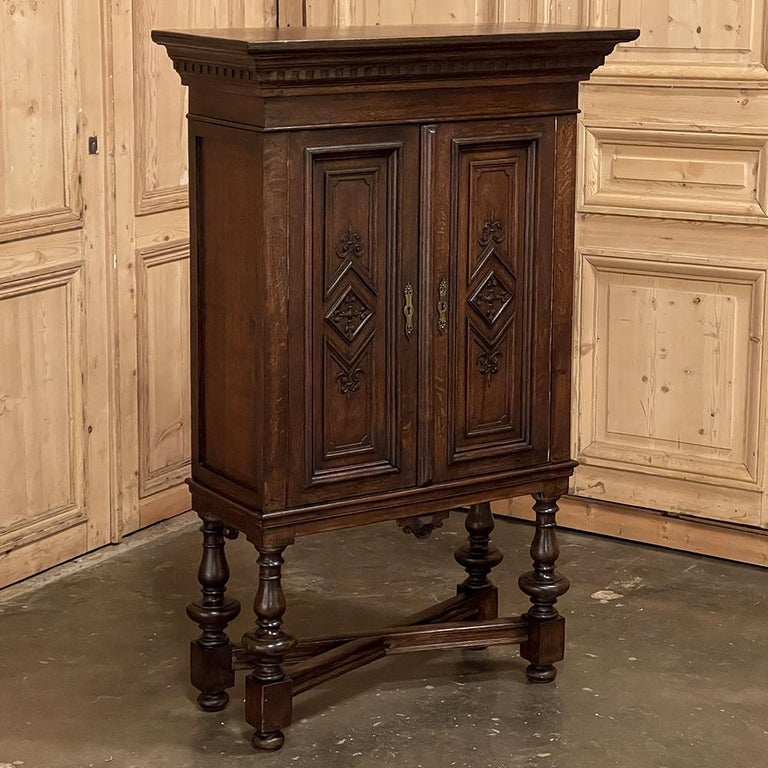 19th Century Dutch Raised Cabinet For Sale at 1stDibs