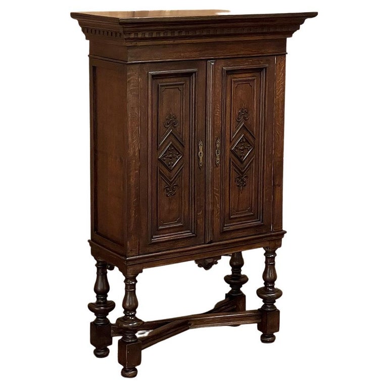 19th Century Dutch Raised Cabinet For Sale at 1stDibs